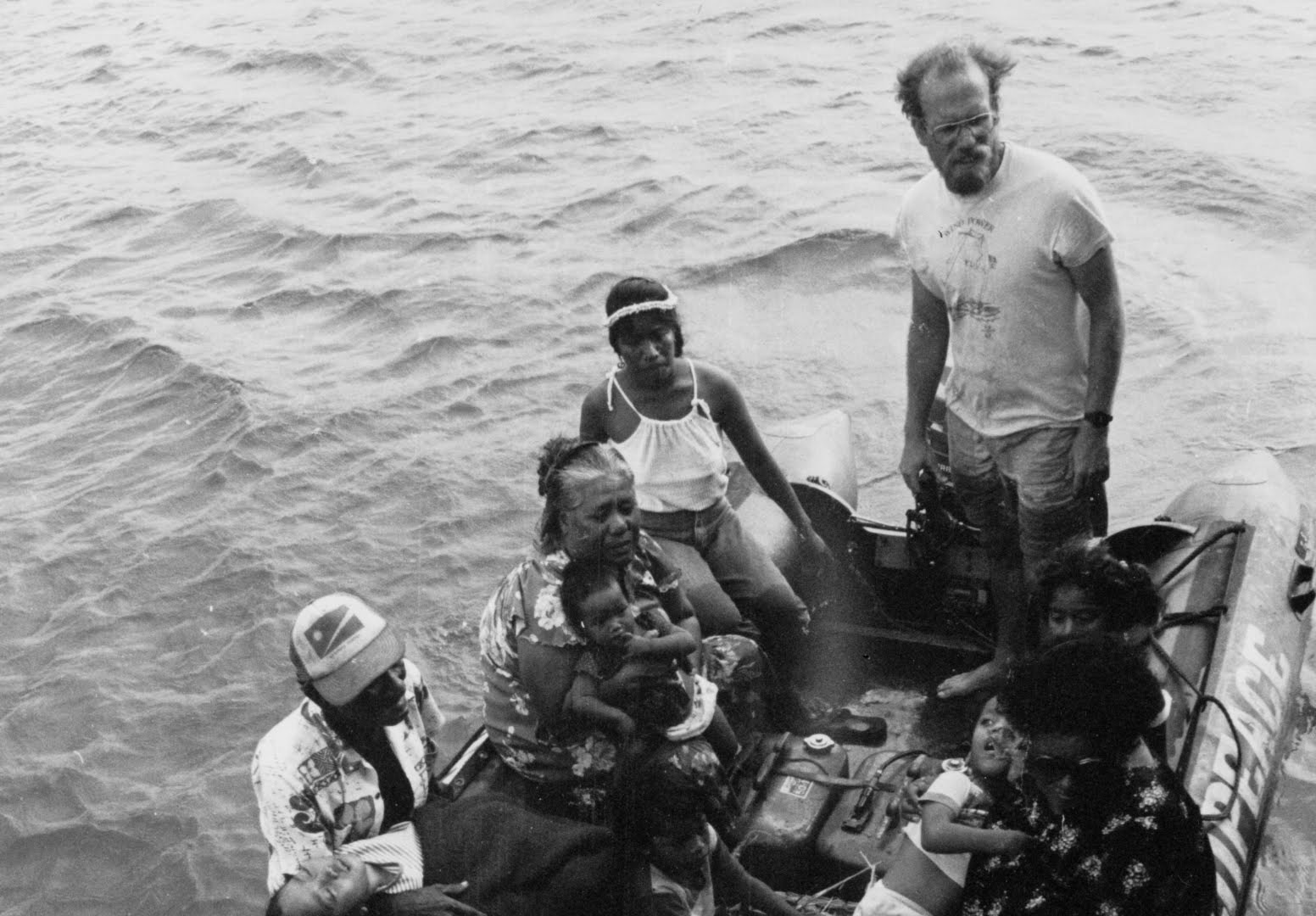Strip medals from French Rainbow Warrior saboteurs, says Star-Times ...
